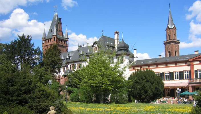 weinheim.de - Rund ums Schloss mit Mausoleum